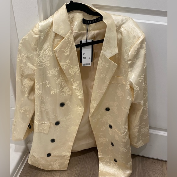 Lioness | Jackets & Coats | Urban Outfitters Lioness Blazer | Poshmark